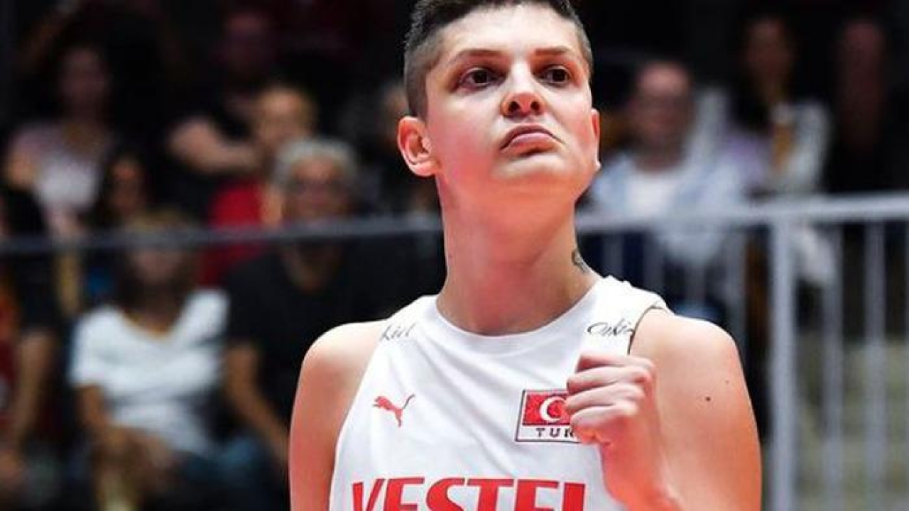 Ebrar - Politik•a•politik